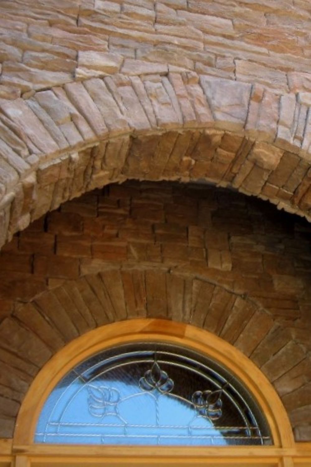 Stone Veneer Panels - Ready Stacked Stone Chardonnay - Mountain View Stone
