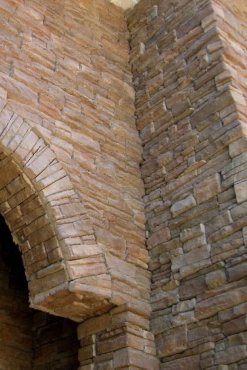 Stone Veneer Panels - Ready Stacked Stone Chardonnay - Mountain View Stone