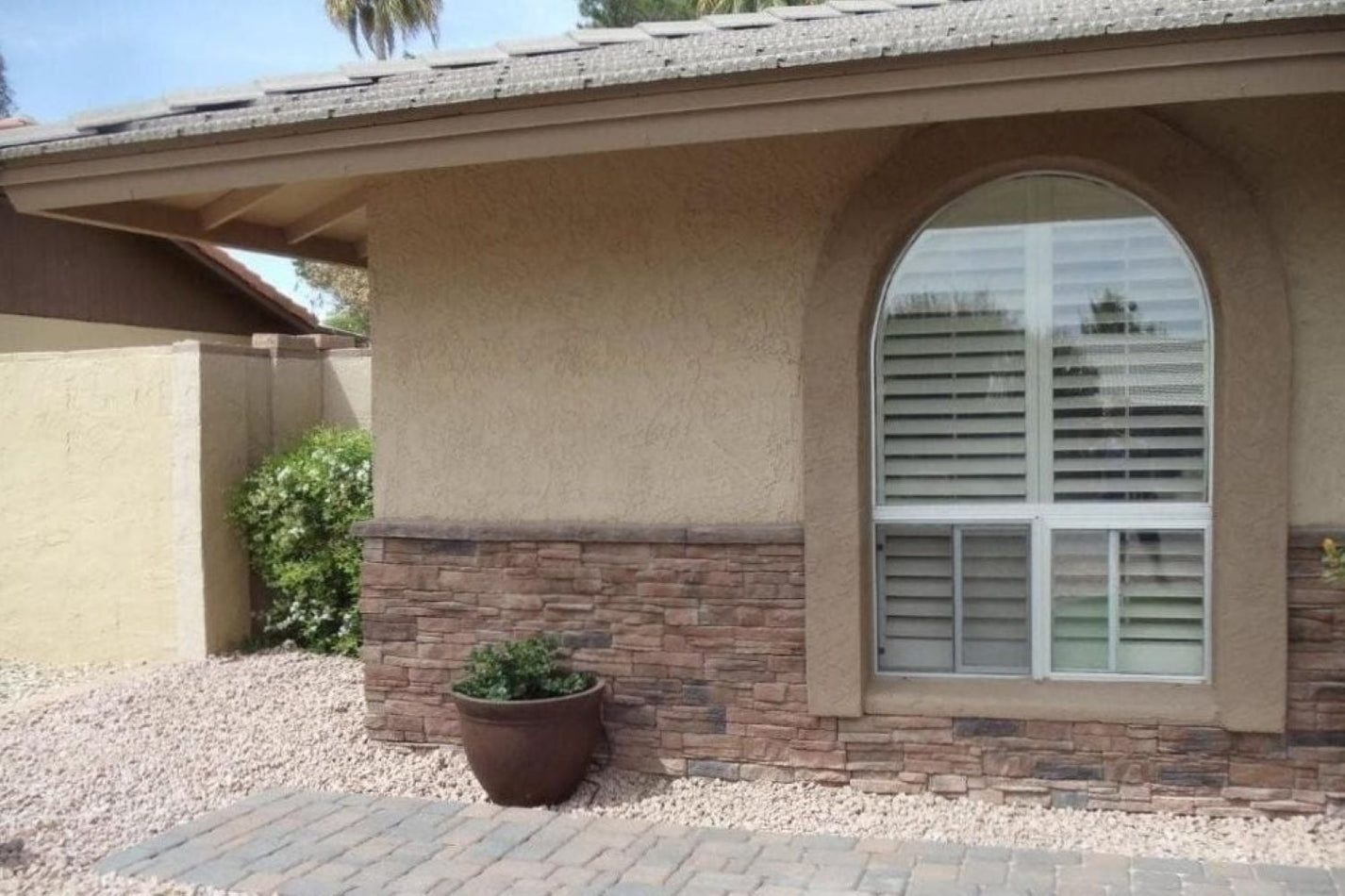 Stone Veneer Panels - Ready Stacked Stone Mahogany - Mountain View Stone